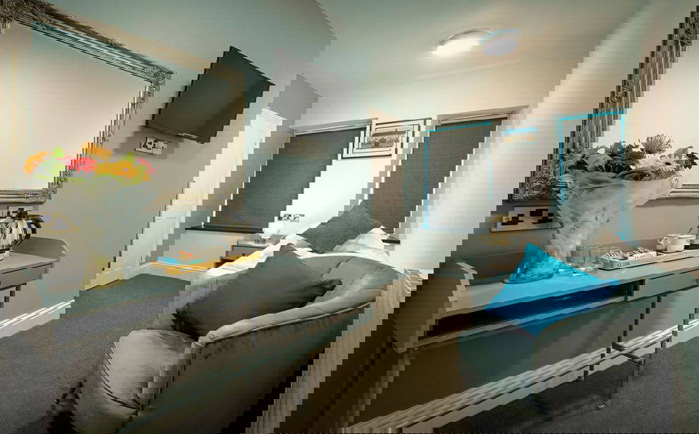 Rooms and Amenities | The Friendship Hotel